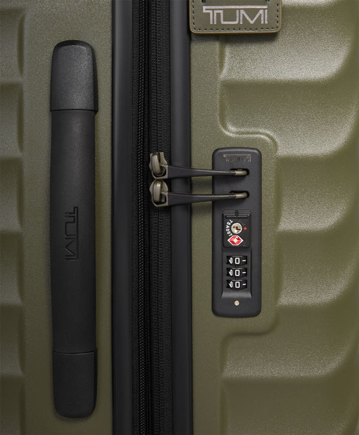 19 Degree Short Trip Expandable Checked Luggage 66 cm Green | TUMI UK